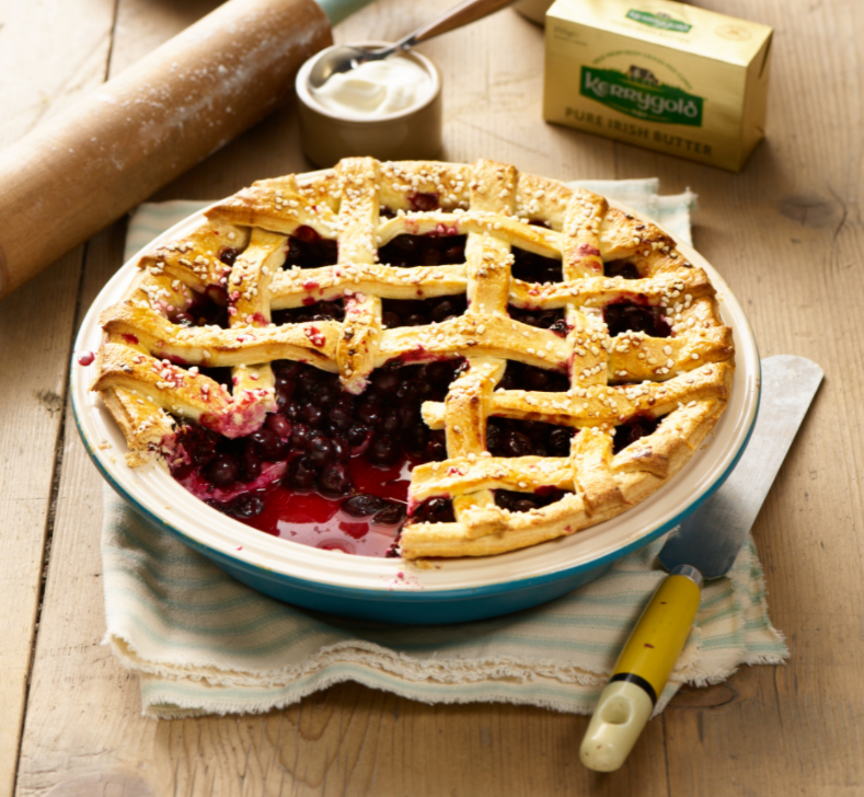 Blueberry Lattice Pie Recipe | Kerrygold UK
